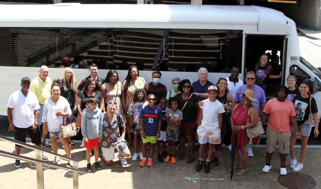 Ali-Ville Trolley Tours - Louisville Trolley Tours Ride